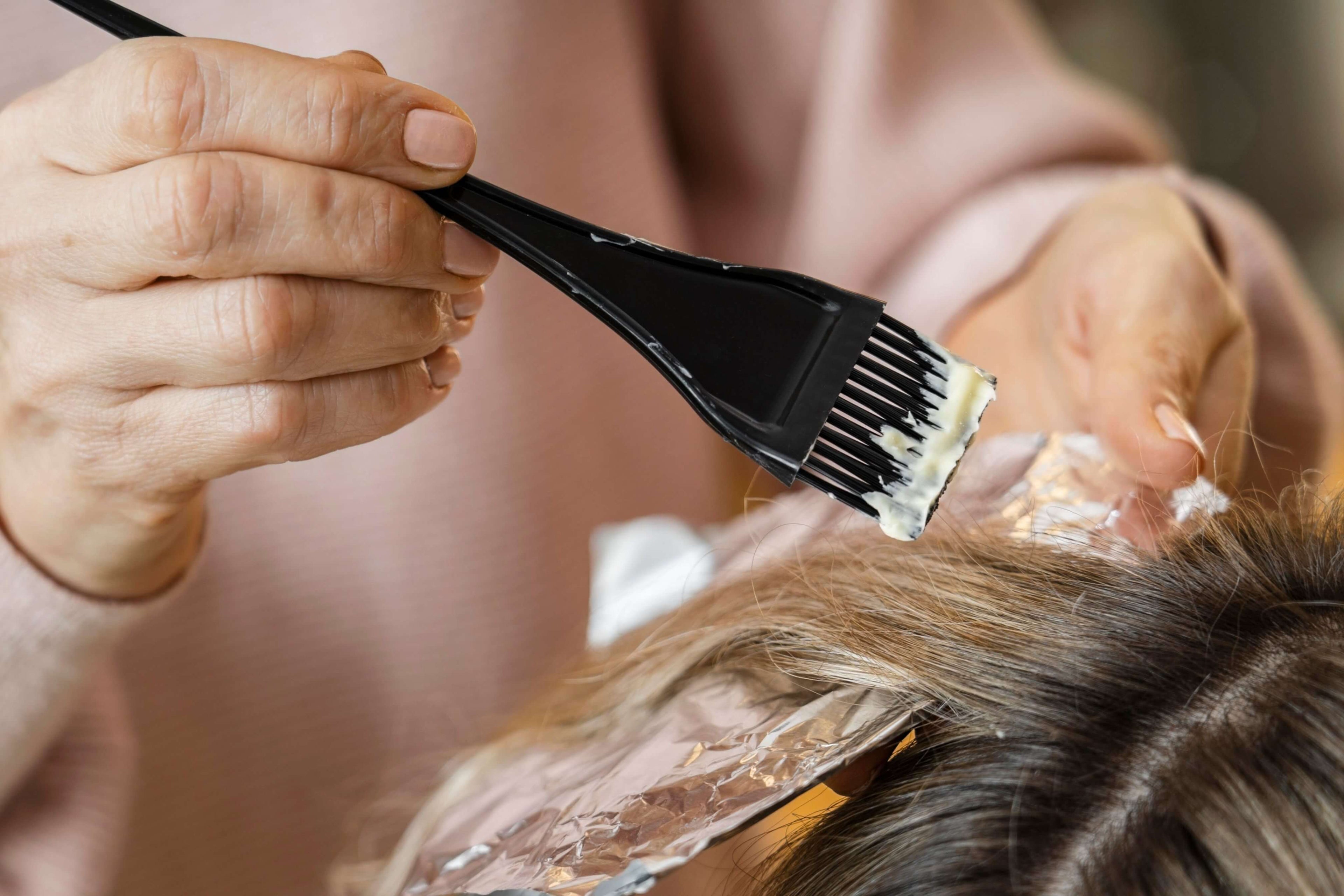 How To Make Natural Hair Dye For Grey Hair? 15 Methods – noellesalon